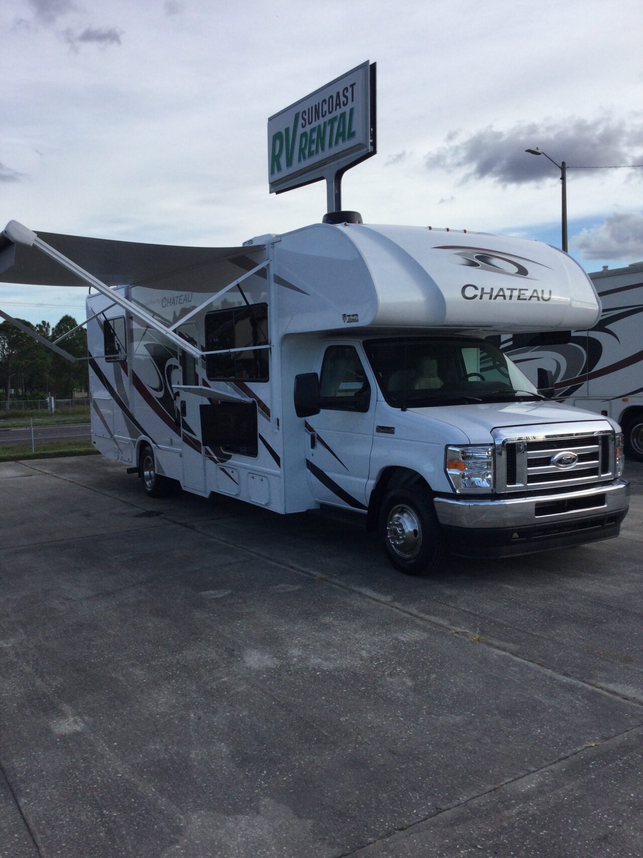 Chateau 28Z - Suncoast RV Rental